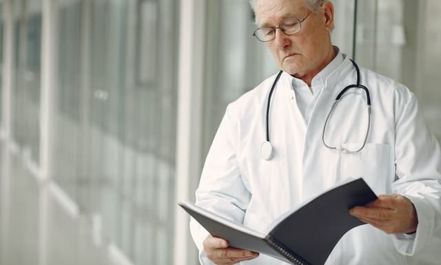 Mixed Reality and AI in Surgery: Tech for Safer Surgeries