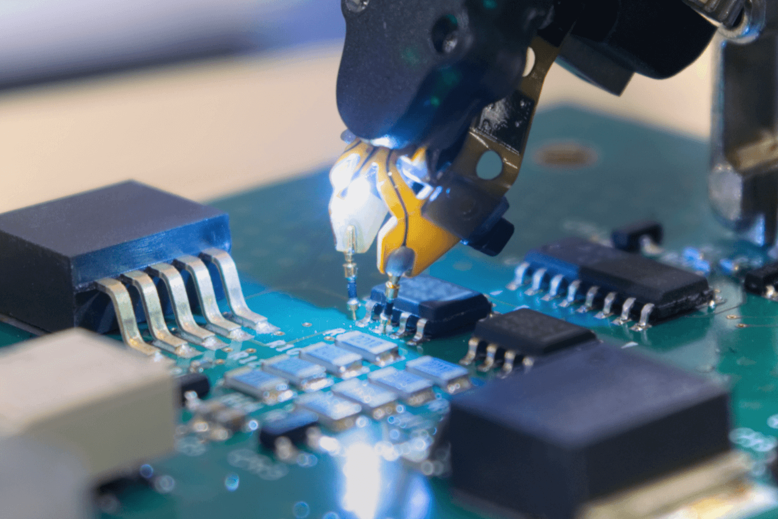 Improving Forecasting in Consumer Electronics Manufacturing